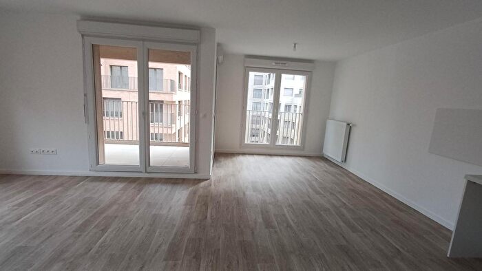 Appartement à louer - Bobigny, Centre-ville - 4 pièces - 3 chambres