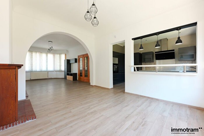 Maison à vendre - La Madeleine - 7 pièces - 6 chambres