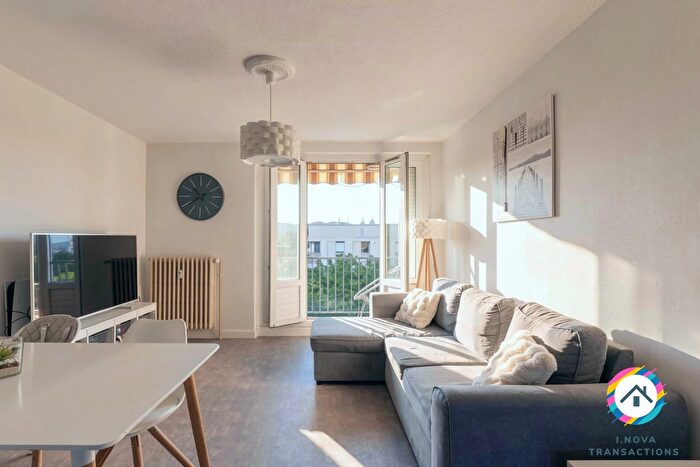 Villefranche-sur-Saône, Centre-ville : Appartement 5 pièces à vendre