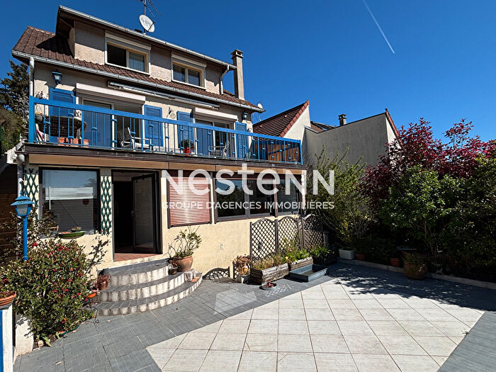 Saclay : Maison 7 pièces à vendre