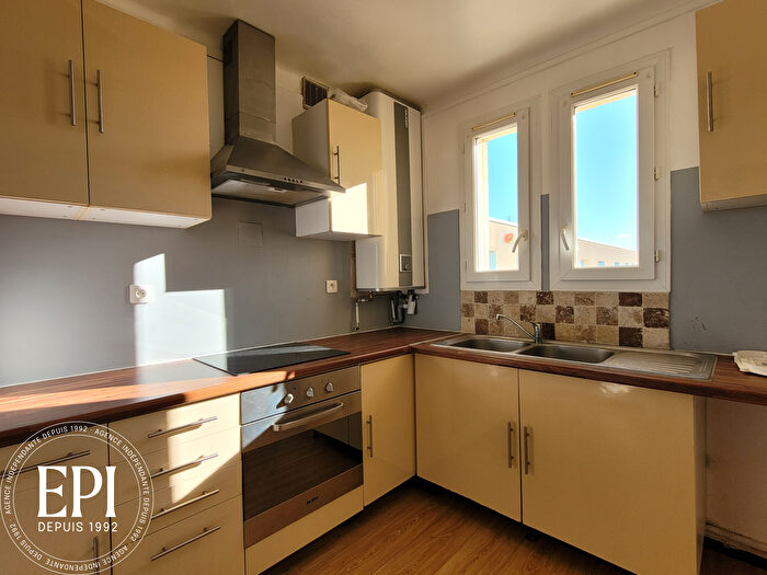 Carcassonne, Domairon, Grazailles, Albignac, Fleming : Appartement 3 pièces à louer
