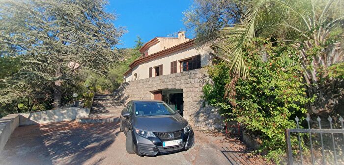 Maison à vendre - Aspremont - 5 pièces - 3 chambres