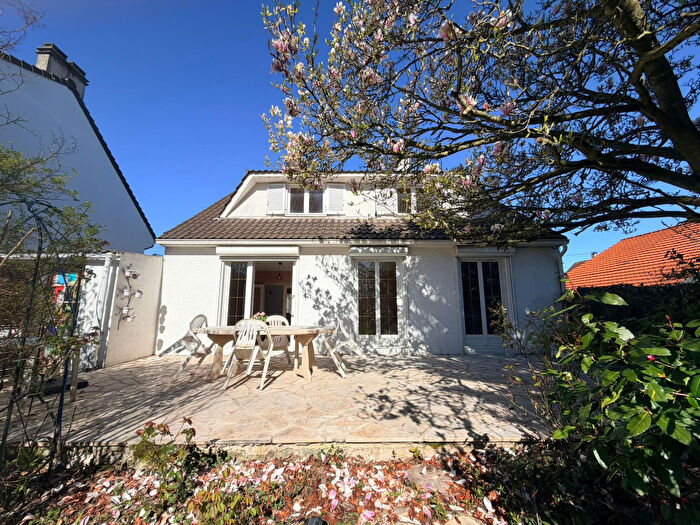 Maison à vendre - Villeparisis, La Poste, Centre culturel - 6 pièces - 4 chambres