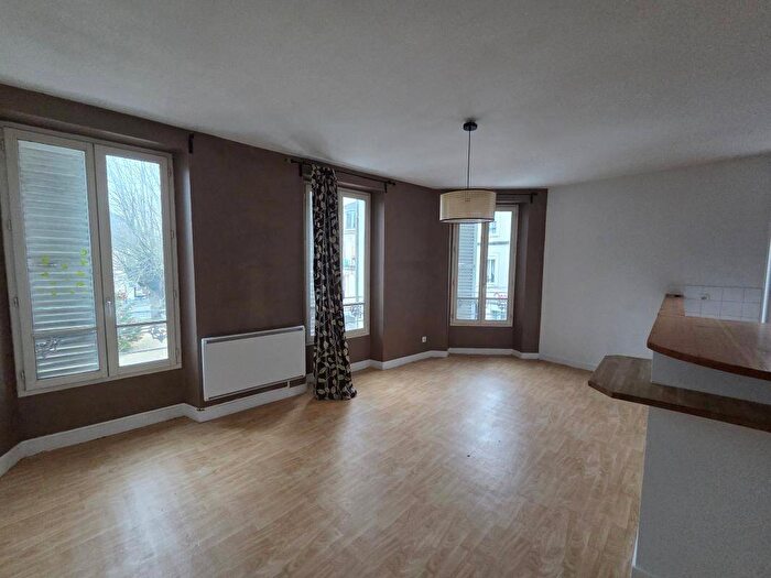 Appartement à louer - Rive du Loing, Nemours - 3 pièces - 2 chambres