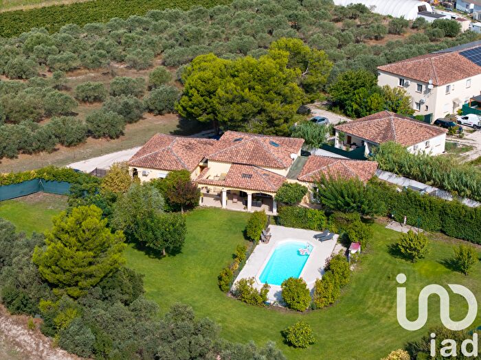 Maison à vendre - Gignac-la-Nerthe - 6 pièces - 6 chambres