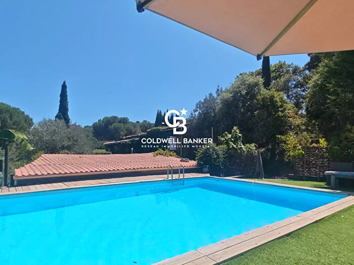 Maison 5 pièces à vendre à Grimaud