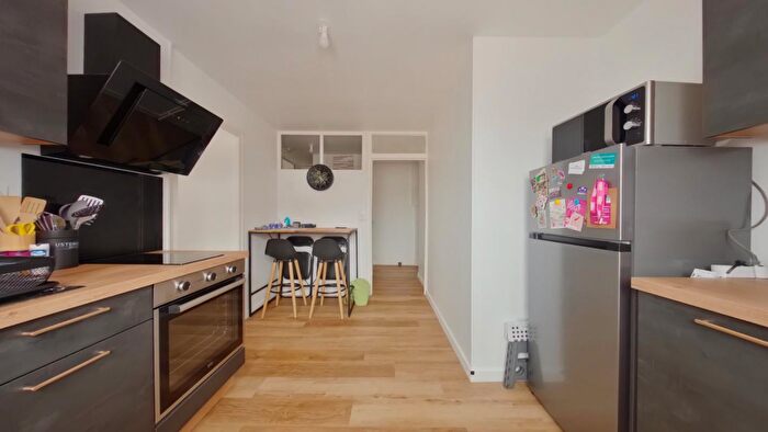 Appartement à louer - La Roche-Posay - 2 pièces - 1 chambre