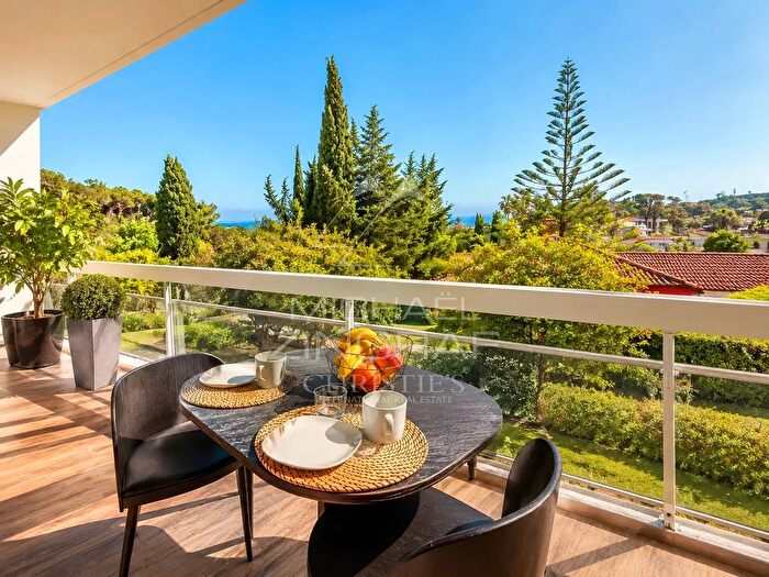 Antibes, Juan-les-Pins, Le Cap : Appartement 3 pièces à vendre