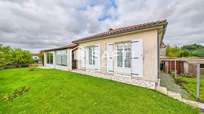 Mauzé-sur-le-Mignon : Maison 4 pièces à vendre