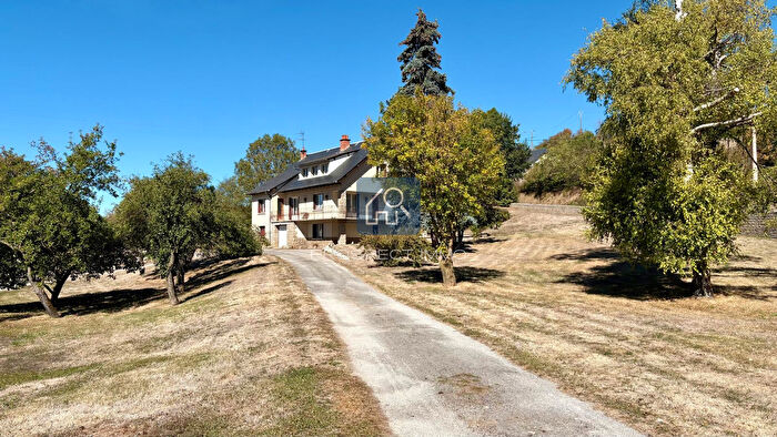 Buzeins : Maison 7 pièces à vendre
