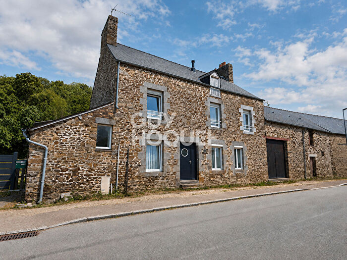 Maison 5 pièces à vendre à Saint-Broladre