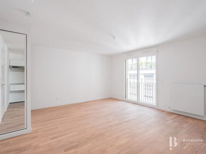 Appartement 1 pièce à louer à Courbevoie, Marceau République