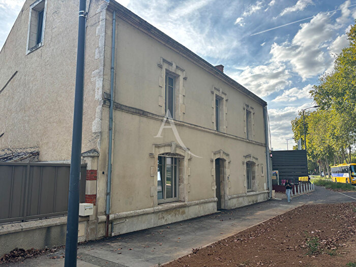 Maison 11 pièces à vendre à Fontenay-le-Comte, Saint-Médard des Près, Boisse