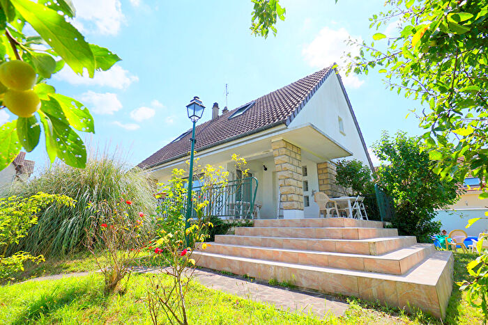 Maison à vendre - Morainvilliers - 6 pièces - 4 chambres
