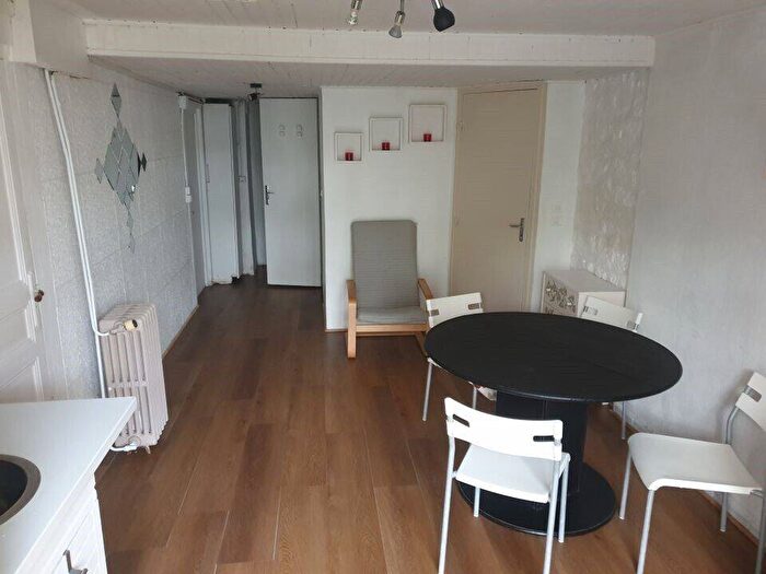Appartement à louer - Champ des Oiseaux, Bagneux - 2 pièces - 1 chambre