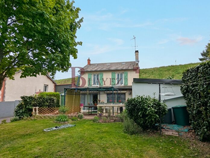 Maison 6 pièces à vendre à Ussel