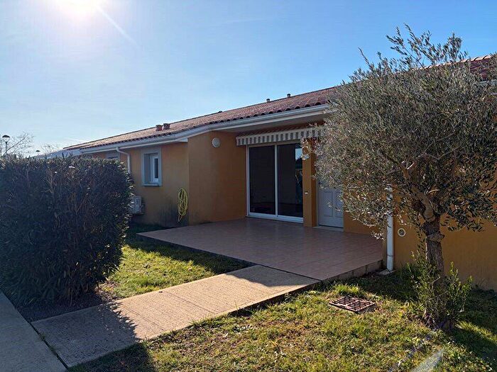 Paradou : Maison 3 pièces à louer