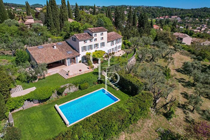 Maison à vendre - Grasse, Saint-Antoine, Aspres, Plascassier - 8 pièces - 6 chambres