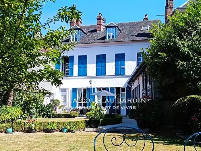 Maison à vendre - Nogent-le-Roi - 10 pièces - 6 chambres