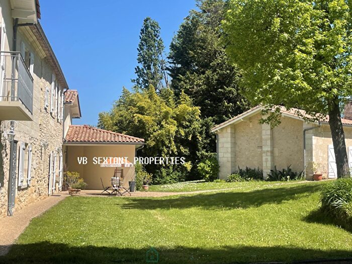 Maison à vendre - Latresne - 14 pièces - 6 chambres