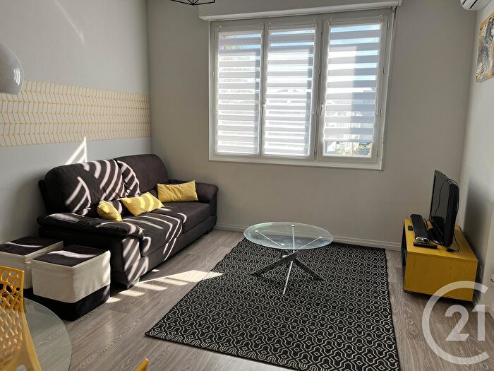 Appartement 3 pièces à louer à Bordeaux, Bassins à Flot