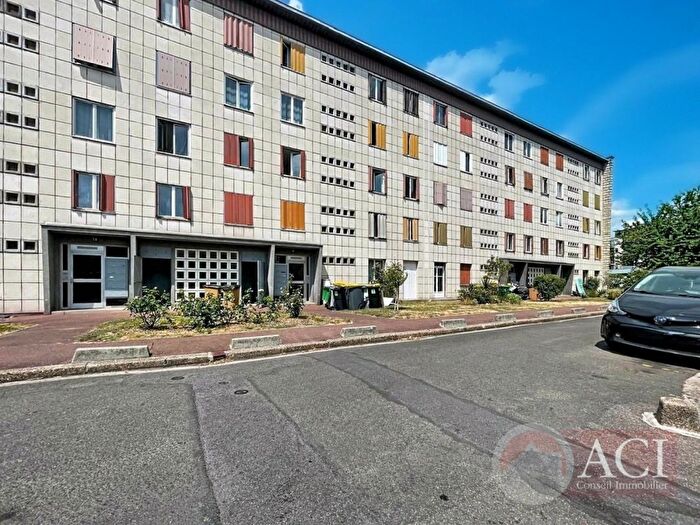 Appartement 3 pièces à louer à Deuil-la-Barre, Mortefontaines
