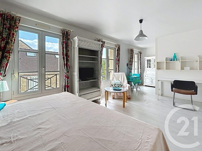 Fontainebleau, France, Joffre : Appartement 1 pièce à louer