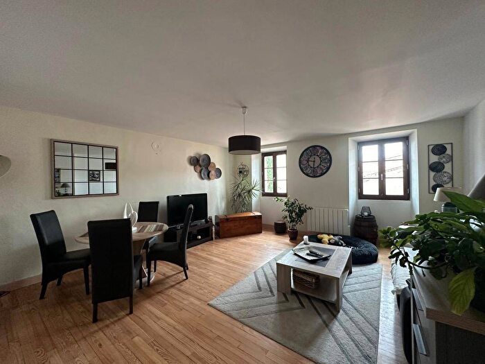 Appartement à louer - Ventavon - 3 pièces - 2 chambres