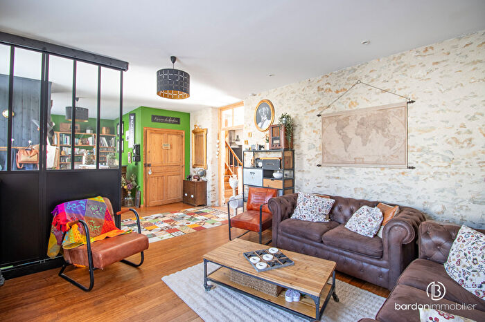 Maison à vendre - La Garnache - 10 pièces - 6 chambres