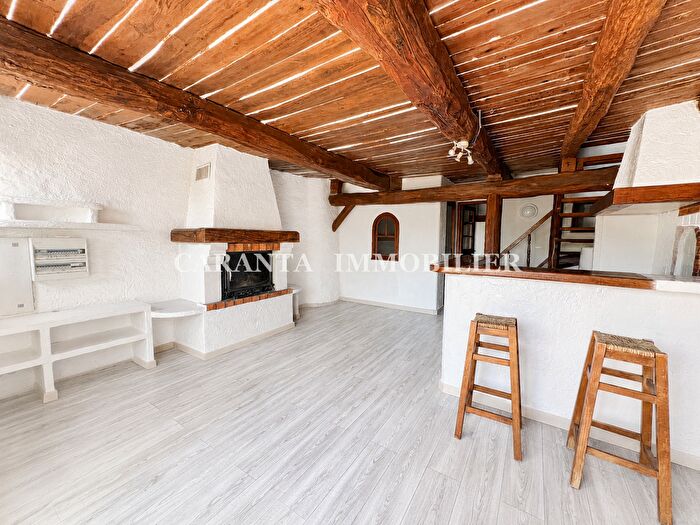Maison 4 pièces à vendre à Grimaud