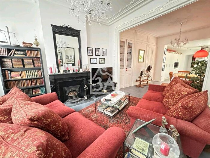 Maison à vendre - Calais - 6 pièces - 4 chambres