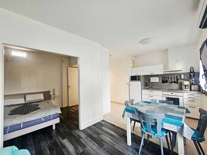 Appartement à vendre - Balaruc-les-Bains - 2 pièces - 1 chambre