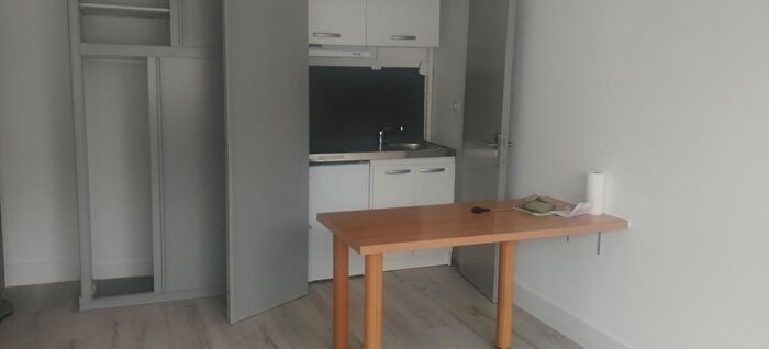 Bordeaux, Saint-Christoly : Appartement 1 pièce à louer