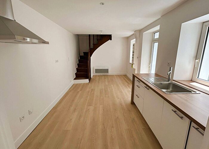 Maison 4 pièces à Trémentines, à louer