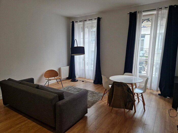 Appartement à louer - Guillotière, Lyon ème arrondissement - 2 pièces - 1 chambre