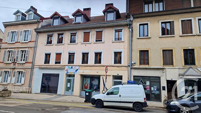 Appartement à louer - Pontarlier, Les Pareuses, Toulombief, Les Etraches - 2 pièces - 1 chambre
