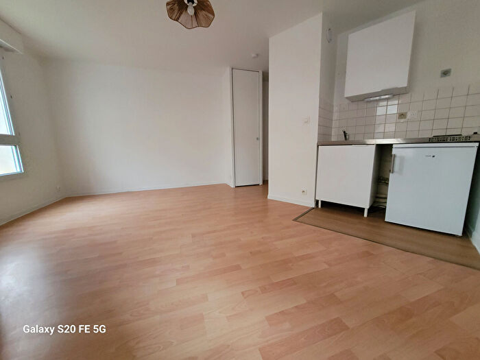 Appartement à louer - Meaux, Saint-Nicolas, Foch - 1 pièce