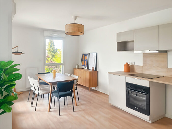 Appartement à vendre - Quartiers Nord-Est, Jeanne dArc - 3 pièces - 2 chambres
