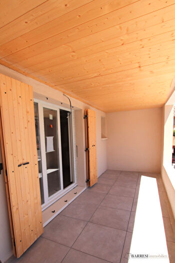 Appartement à louer - La Farlède - 4 pièces - 3 chambres