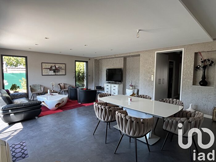 Maison à vendre - Chavagne - 6 pièces - 4 chambres