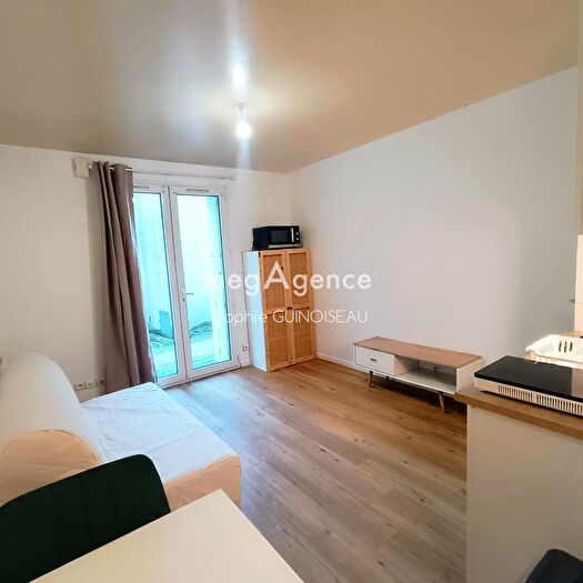 Appartement à louer - Cholet, Gambetta - 1 pièce - 1 chambre
