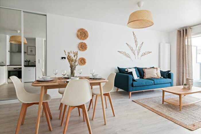 Appartement à louer - Vannes, Gare - 2 pièces - 1 chambre