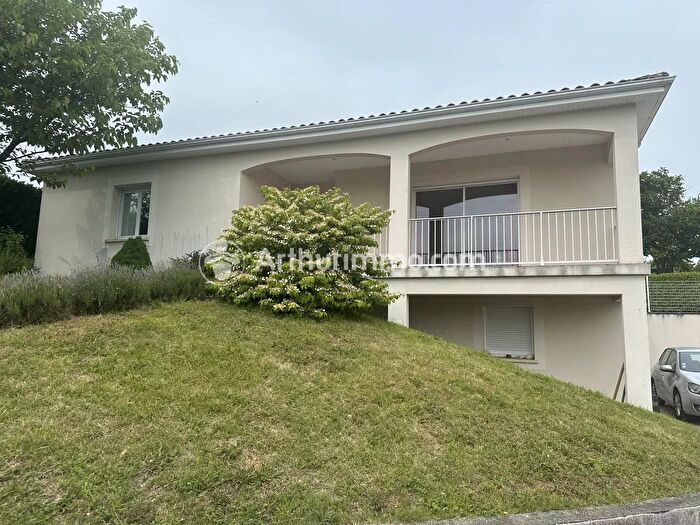 Maison à vendre - Saint-Astier - 5 pièces - 3 chambres