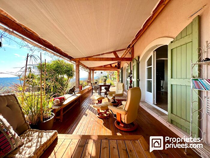 Maison à vendre - Montauroux - 6 pièces - 4 chambres