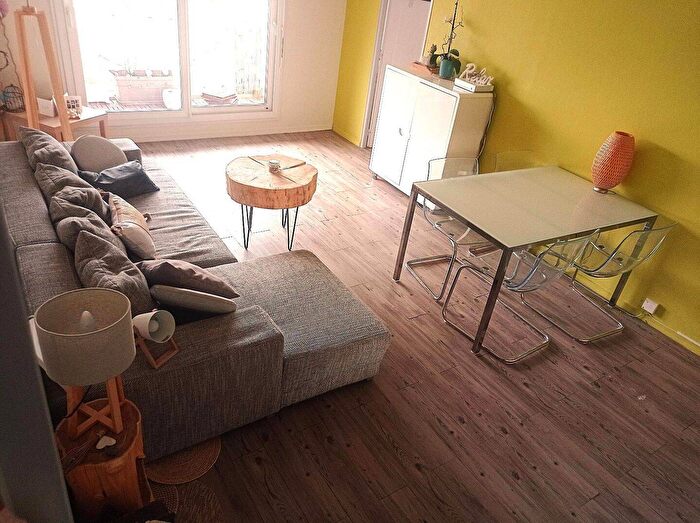 Le Mas, Vaulx-en-Velin - Appartement 4 pièces à louer