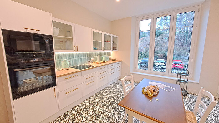 Appartement à louer - Saint-Rémy-lès-Chevreuse - 1 pièce - 1 chambre