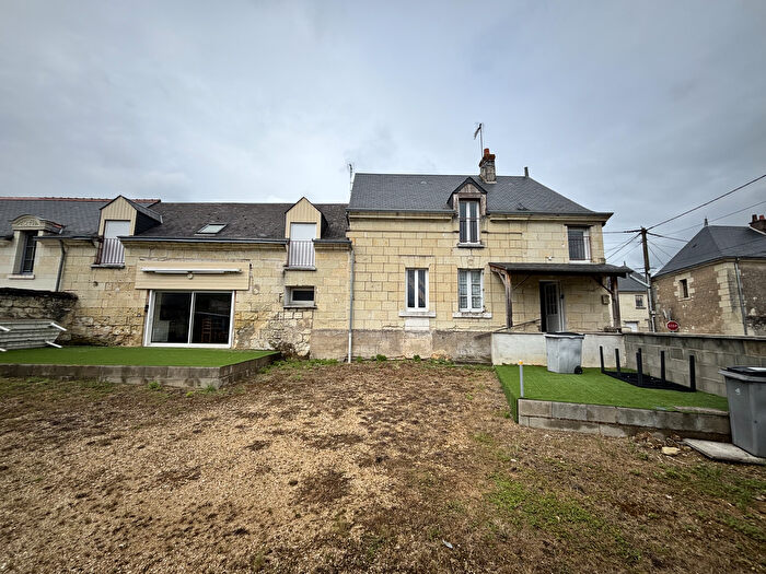 Maison 9 pièces à Savigny-en-Véron, à vendre