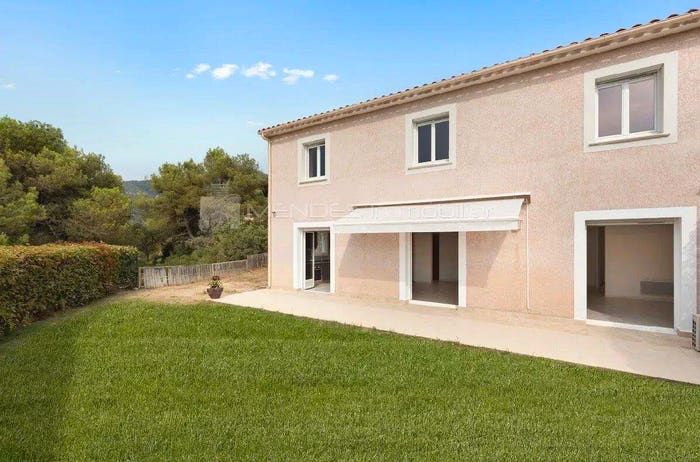 Maison 5 pièces à La Turbie, à louer