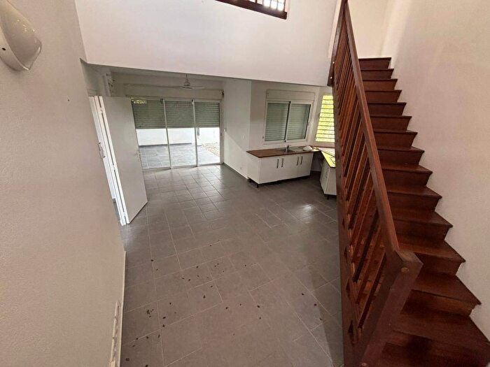 Appartement à louer - Remire-Montjoly - 3 pièces - 2 chambres