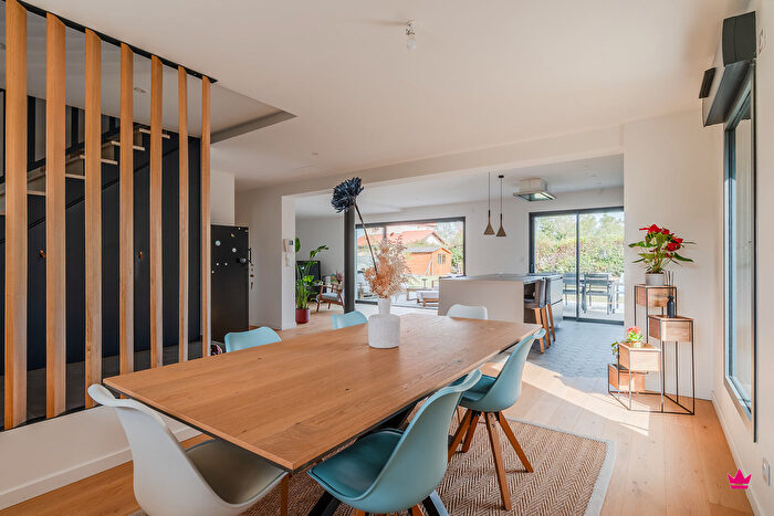 Genas - Maison 8 pièces à vendre